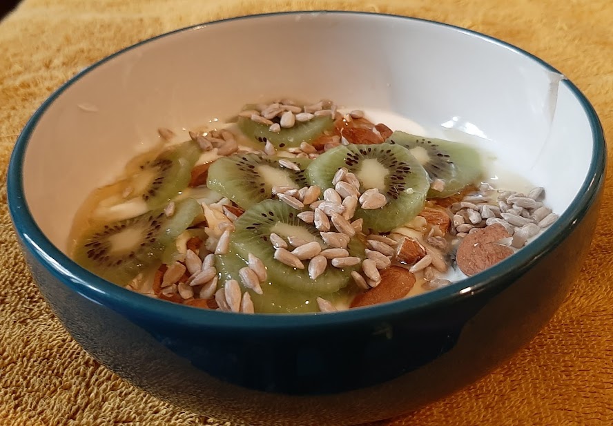 Kiwi Yogurt - The Food Mod